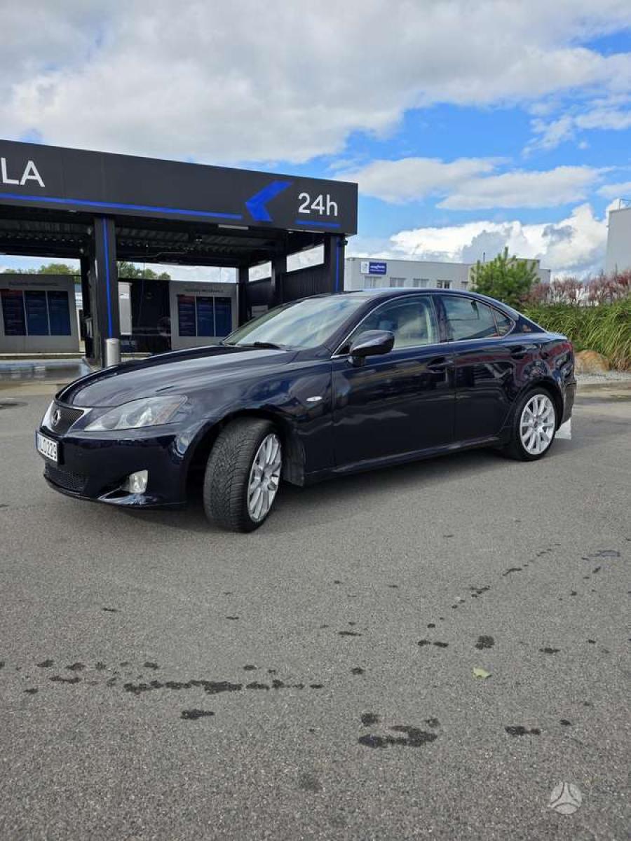 Melns Lexus LS 250 2007 Klaipėda, ar dzinēja tilpumu 2.50 L un nobraukumu 330 tūkst. km par 5700 €, foto 1 vietnē AUTOMOTO.COM.LV