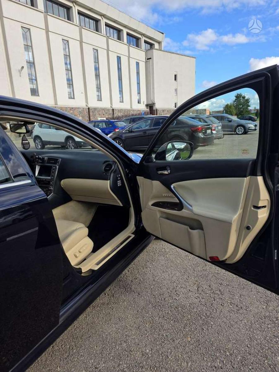 Melns Lexus LS 250 2007 Klaipėda, ar dzinēja tilpumu 2.50 L un nobraukumu 330 tūkst. km par 5700 €, foto 13 vietnē AUTOMOTO.COM.LV