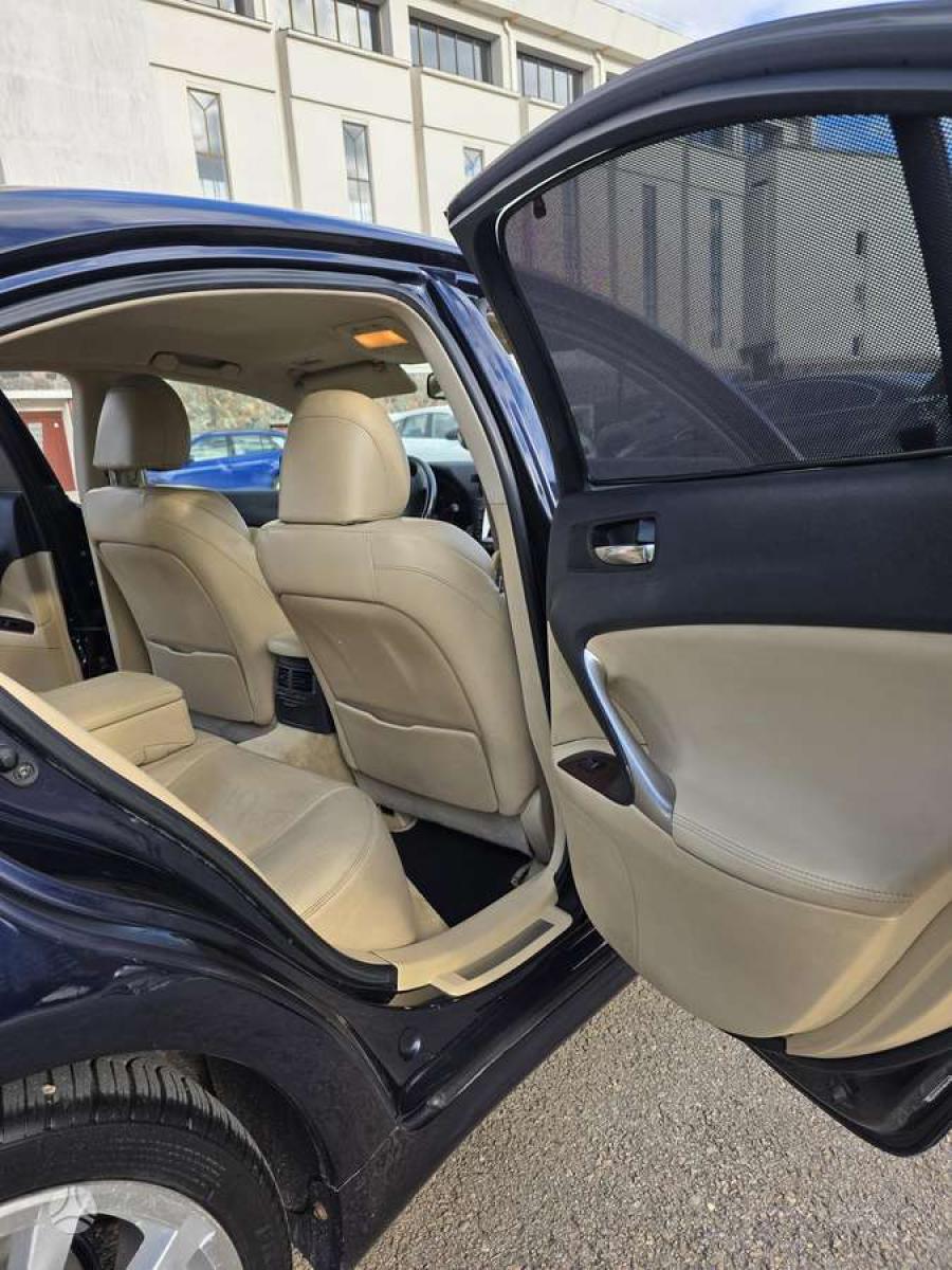 Melns Lexus LS 250 2007 Klaipėda, ar dzinēja tilpumu 2.50 L un nobraukumu 330 tūkst. km par 5700 €, foto 15 vietnē AUTOMOTO.COM.LV
