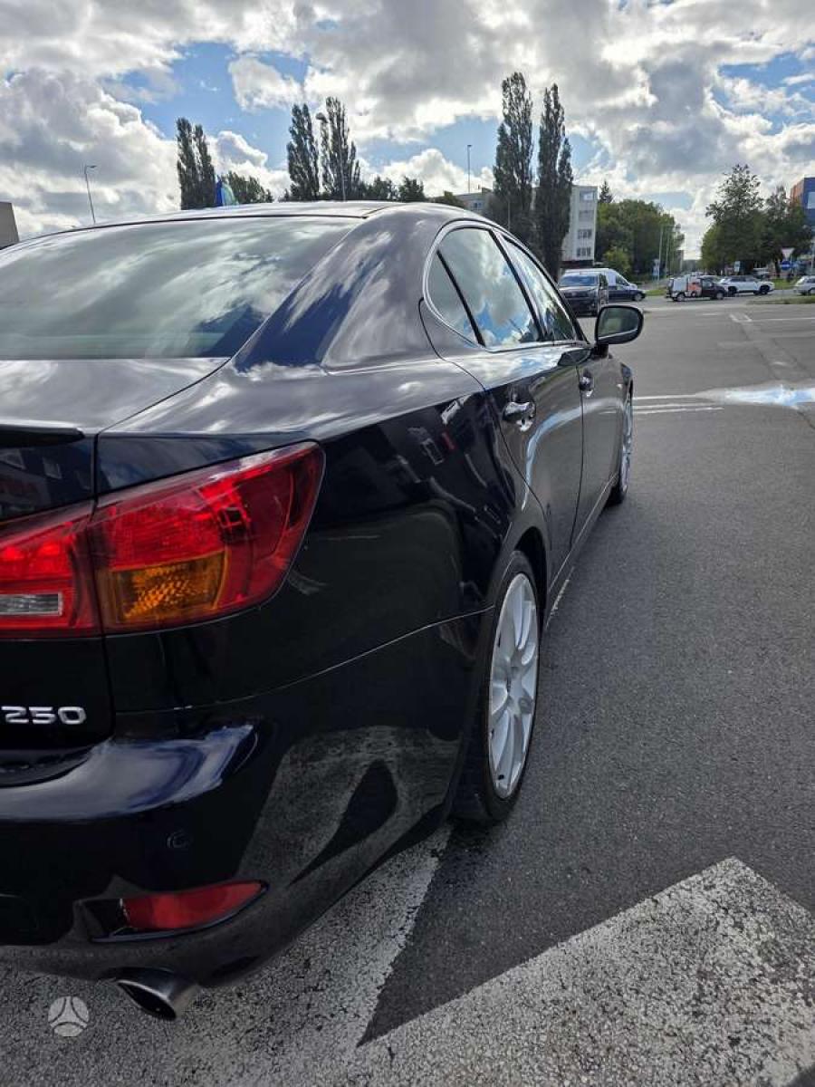 Melns Lexus LS 250 2007 Klaipėda, ar dzinēja tilpumu 2.50 L un nobraukumu 330 tūkst. km par 5700 €, foto 43 vietnē AUTOMOTO.COM.LV