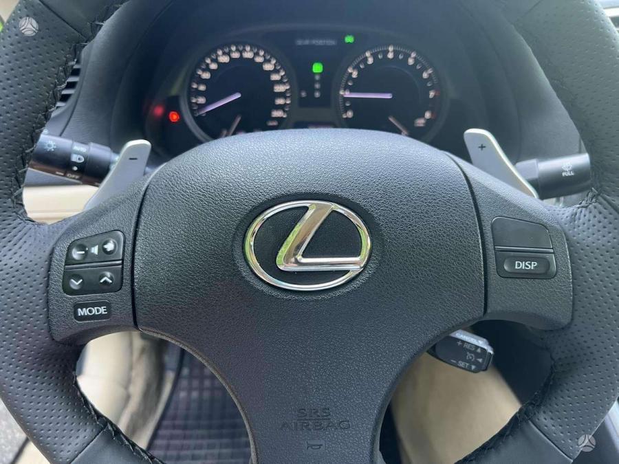 Melns Lexus LS 250 2007 Viļņa, ar dzinēja tilpumu 2.50 L un nobraukumu 302 tūkst. km par 3200 €, foto 25 vietnē AUTOMOTO.COM.LV