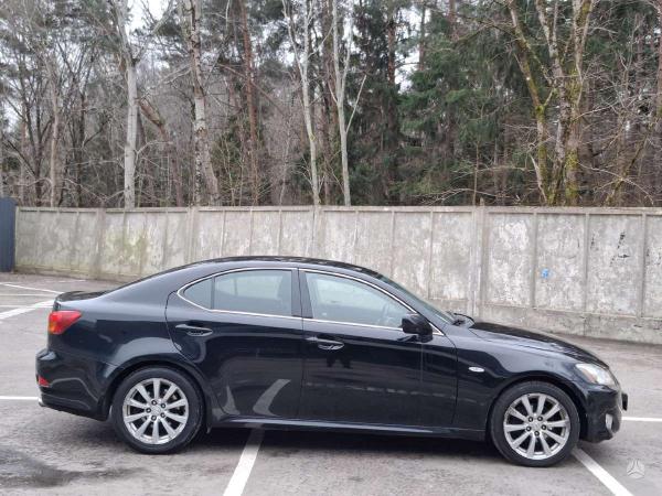 Black Lexus LS 250 2008 in Vilnius, with an engine capacity of 2.50 L and mileage of 332 thousand km for 3490 €, photo 10 on AUTOMOTO.COM.LV