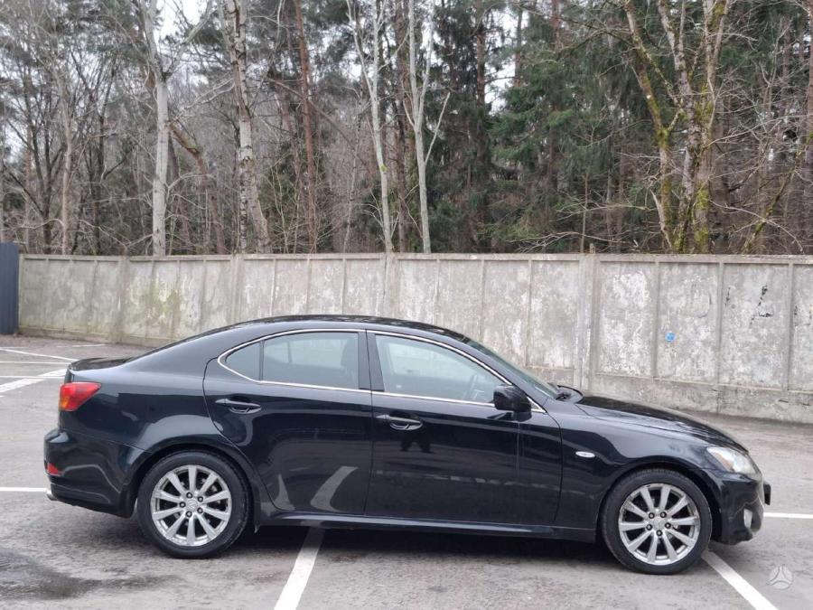 Melns Lexus LS 250 2008 Viļņa, ar dzinēja tilpumu 2.50 L un nobraukumu 332 tūkst. km par 3490 €, foto 10 vietnē AUTOMOTO.COM.LV
