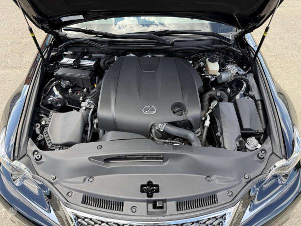 Melns Lexus LS 250 2014 Viļņa, ar dzinēja tilpumu 2.50 L un nobraukumu 175 tūkst. km par 14700 €, foto 10 vietnē AUTOMOTO.COM.LV