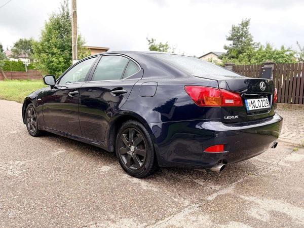 Blue Lexus LS 250 2006 in Vilnius, with an engine capacity of 2.50 L and mileage of 330 thousand km for 3700 €, photo 6 on AUTOMOTO.COM.LV