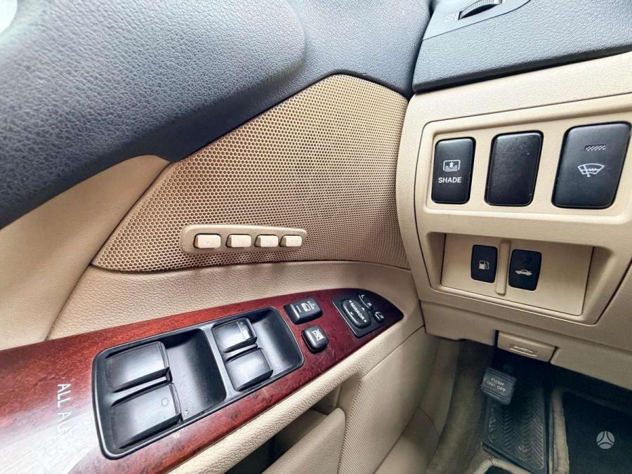 Синий Лексус LS 250 2006 в Вильнюс, объемом двигателя 2.50 л и пробегом 330 тыс. км за 3700 €, фото 12 на AUTOMOTO.COM.LV