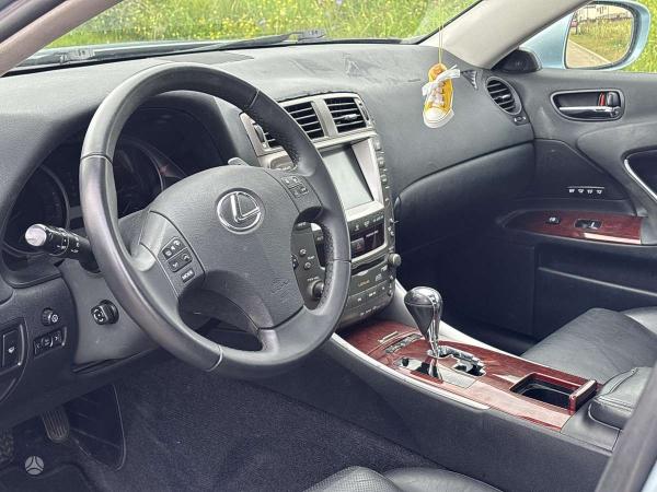 Zils Lexus LS 250 2006 Viļņa, ar dzinēja tilpumu 2.50 L un nobraukumu 320 tūkst. km par 2800 €, foto 9 vietnē AUTOMOTO.COM.LV