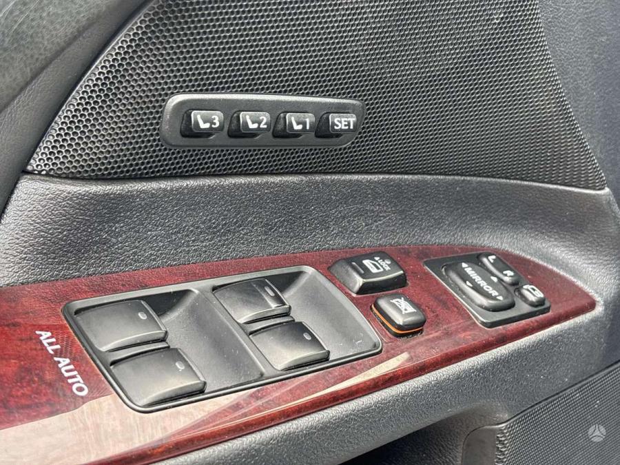 Zils Lexus LS 250 2006 Viļņa, ar dzinēja tilpumu 2.50 L un nobraukumu 320 tūkst. km par 2800 €, foto 12 vietnē AUTOMOTO.COM.LV