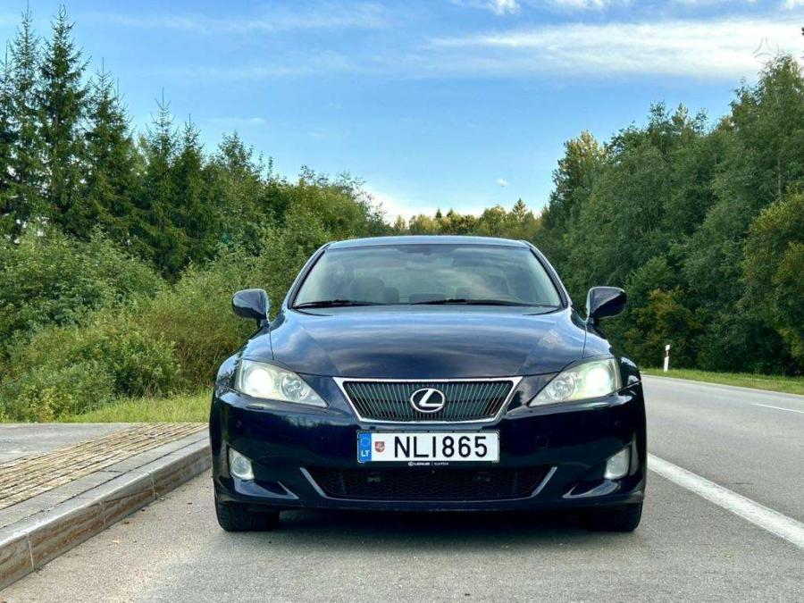 Zils Lexus LS 250 2006 Klaipėda, ar dzinēja tilpumu 2.50 L un nobraukumu 227 tūkst. km par 5500 €, foto 6 vietnē AUTOMOTO.COM.LV