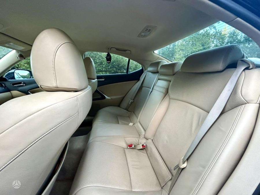 Zils Lexus LS 250 2006 Klaipėda, ar dzinēja tilpumu 2.50 L un nobraukumu 227 tūkst. km par 5500 €, foto 20 vietnē AUTOMOTO.COM.LV