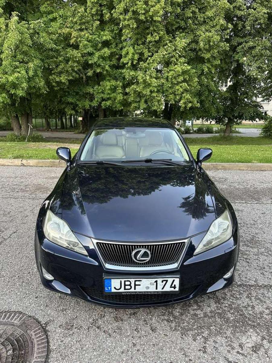 Zils Lexus LS 250 2007 Viļņa, ar dzinēja tilpumu 2.50 L un nobraukumu 313 tūkst. km par 4150 €, foto 3 vietnē AUTOMOTO.COM.LV
