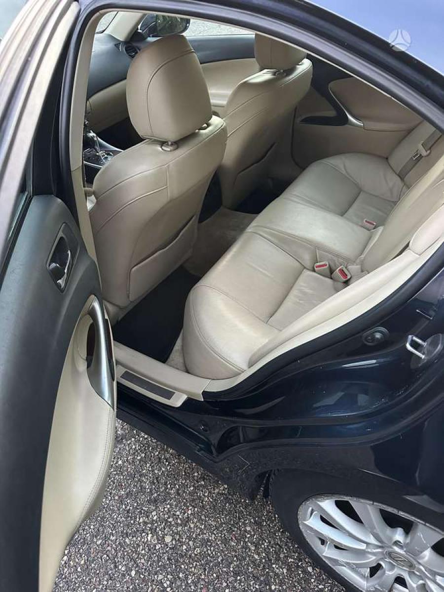 Zils Lexus LS 250 2007 Viļņa, ar dzinēja tilpumu 2.50 L un nobraukumu 313 tūkst. km par 4150 €, foto 14 vietnē AUTOMOTO.COM.LV