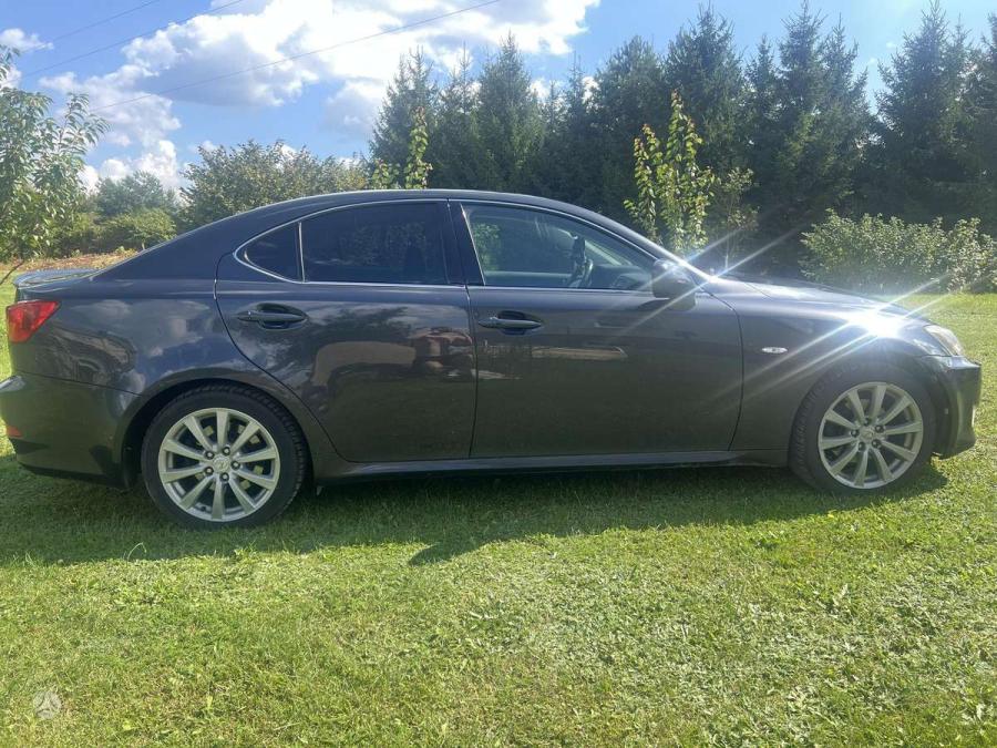 Blue Lexus LS 250 2007 in Kaunas, with an engine capacity of 2.50 L and mileage of 257 thousand km for 3000 €, photo 5 on AUTOMOTO.COM.LV