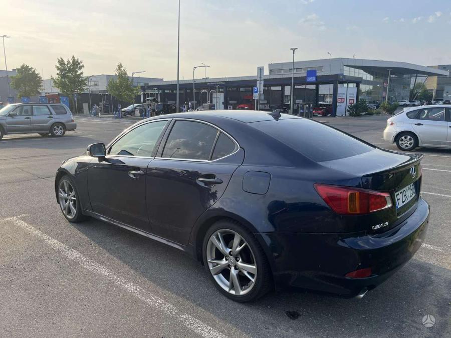 Zils Lexus LS 250 2009 Viļņa, ar dzinēja tilpumu 2.50 L un nobraukumu 170 tūkst. km par 5800 €, foto 4 vietnē AUTOMOTO.COM.LV