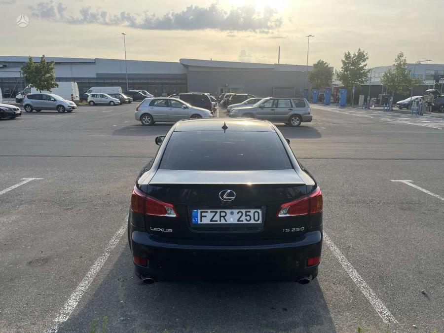 Zils Lexus LS 250 2009 Viļņa, ar dzinēja tilpumu 2.50 L un nobraukumu 170 tūkst. km par 5800 €, foto 5 vietnē AUTOMOTO.COM.LV