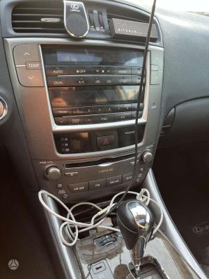 Zils Lexus LS 250 2009 Viļņa, ar dzinēja tilpumu 2.50 L un nobraukumu 170 tūkst. km par 5800 €, foto 16 vietnē AUTOMOTO.COM.LV