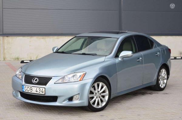 Blue Lexus LS 250 2010 in Siauliai, with an engine capacity of 2.50 L and mileage of 202 thousand km for 5900 €, photo 4 on AUTOMOTO.COM.LV