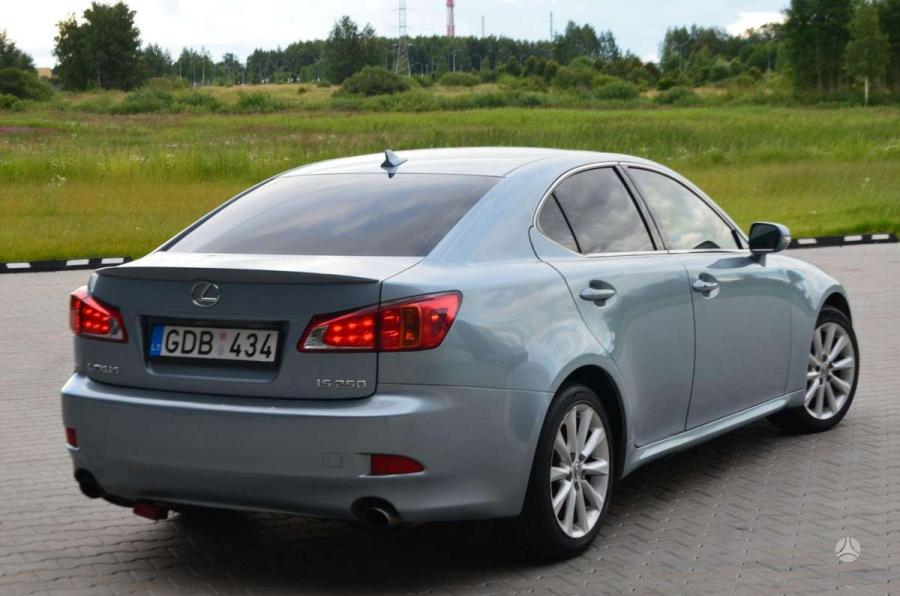 Zils Lexus LS 250 2010 Šauļi, ar dzinēja tilpumu 2.50 L un nobraukumu 202 tūkst. km par 5900 €, foto 15 vietnē AUTOMOTO.COM.LV