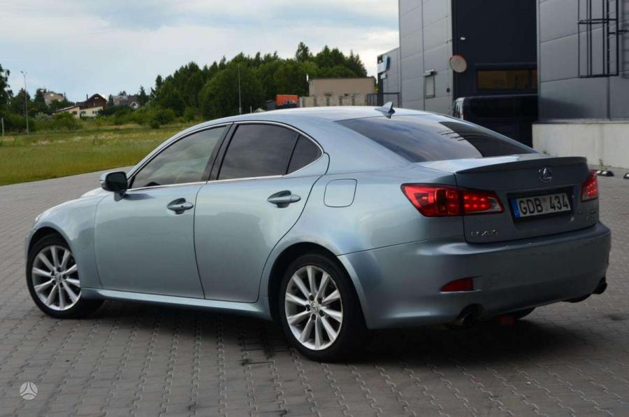 Zils Lexus LS 250 2010 Šauļi, ar dzinēja tilpumu 2.50 L un nobraukumu 202 tūkst. km par 5900 €, foto 18 vietnē AUTOMOTO.COM.LV