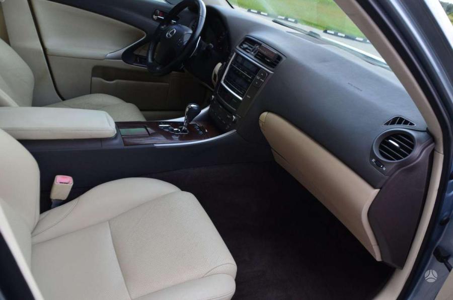 Zils Lexus LS 250 2010 Šauļi, ar dzinēja tilpumu 2.50 L un nobraukumu 202 tūkst. km par 5900 €, foto 31 vietnē AUTOMOTO.COM.LV