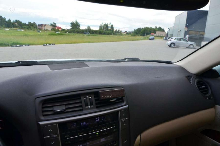 Zils Lexus LS 250 2010 Šauļi, ar dzinēja tilpumu 2.50 L un nobraukumu 202 tūkst. km par 5900 €, foto 37 vietnē AUTOMOTO.COM.LV