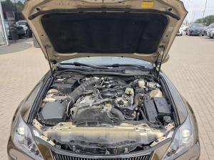 Brown Lexus LS 250 2007 in Kaunas, with an engine capacity of 2.50 L and mileage of 278 thousand km for 7000 €, photo 13 on AUTOMOTO.COM.LV
