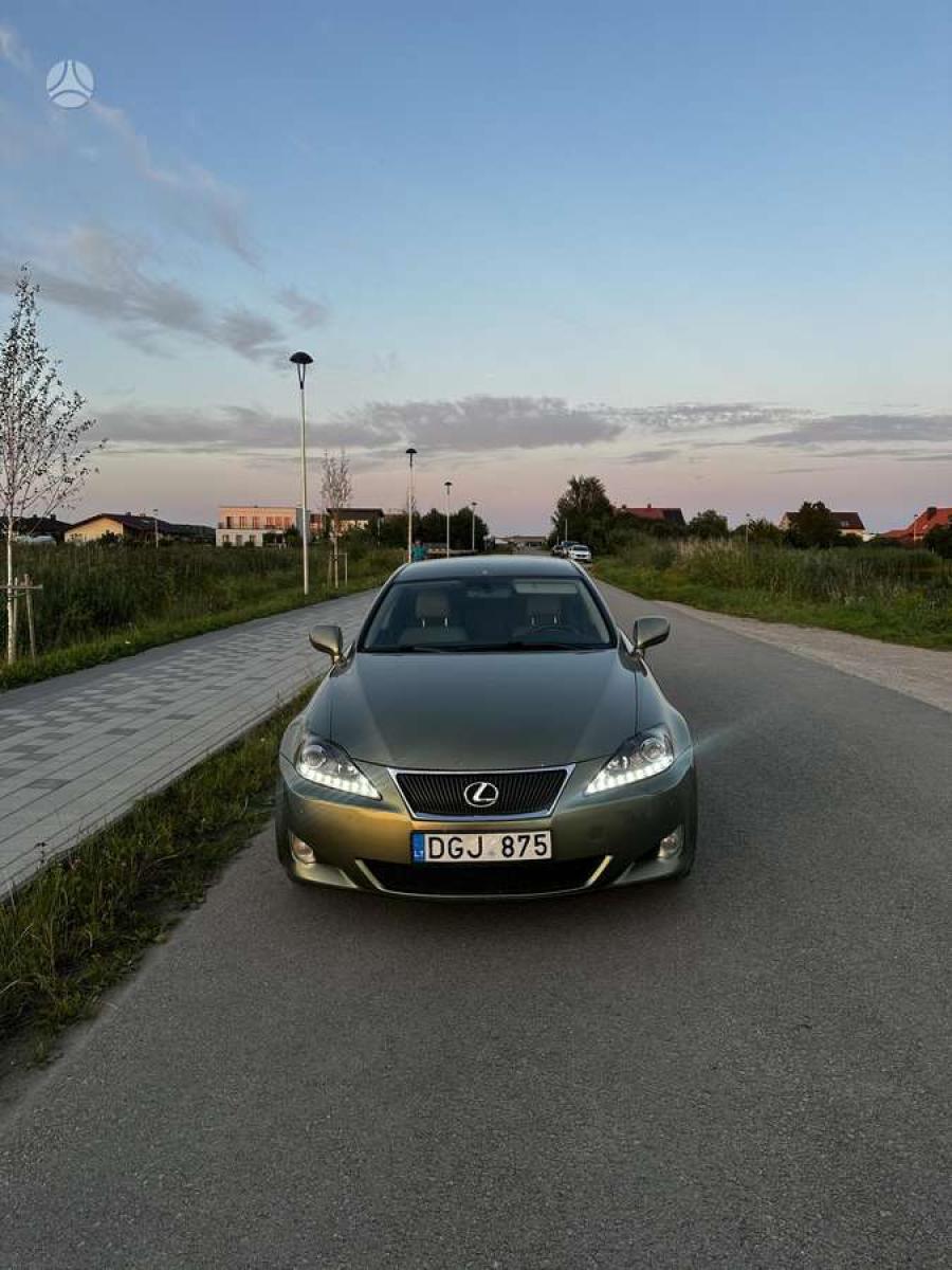 Зеленый Лексус LS 250 2007 в Клайпеда, объемом двигателя 2.50 л и пробегом 209 тыс. км за 4350 €, фото 3 на AUTOMOTO.COM.LV