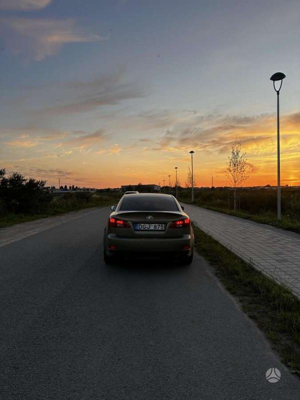Green Lexus LS 250 2007 in Klaipeda, with an engine capacity of 2.50 L and mileage of 209 thousand km for 4350 €, photo 6 on AUTOMOTO.COM.LV