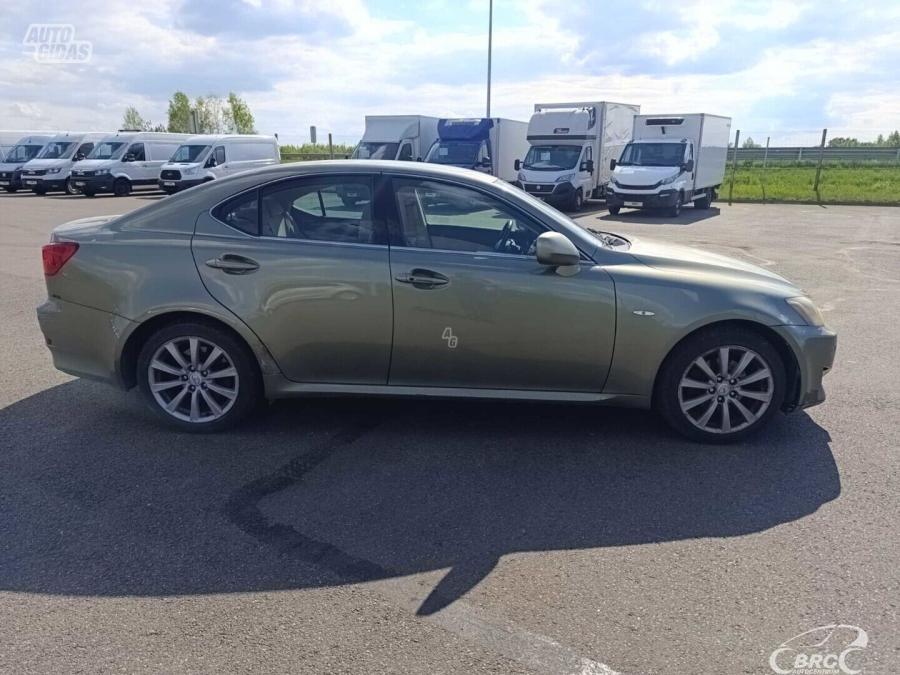 Zaļš Lexus LS 250 2009 Avižieniai, ar dzinēja tilpumu 2.50 L un nobraukumu 223 tūkst. km par 4000 €, foto 7 vietnē AUTOMOTO.COM.LV