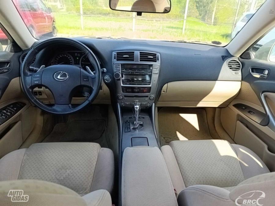 Zaļš Lexus LS 250 2009 Avižieniai, ar dzinēja tilpumu 2.50 L un nobraukumu 223 tūkst. km par 4000 €, foto 13 vietnē AUTOMOTO.COM.LV