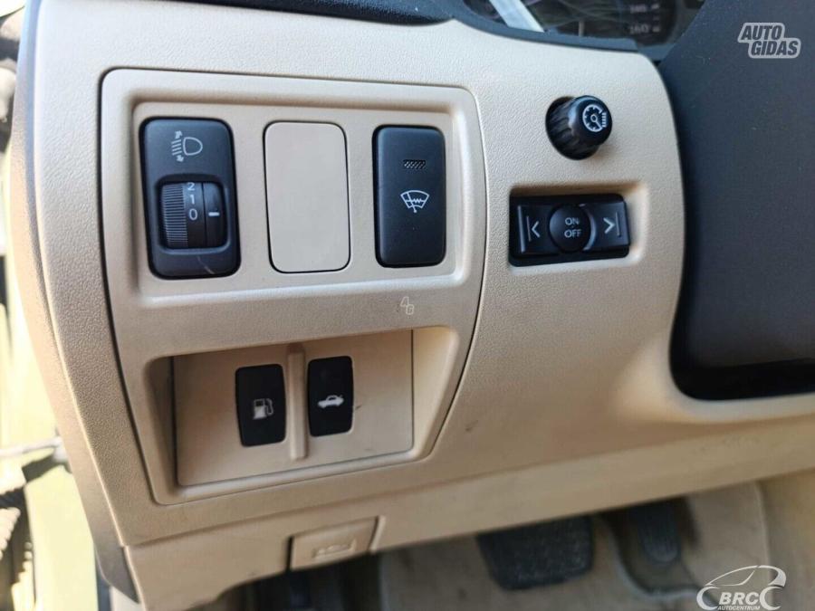 Zaļš Lexus LS 250 2009 Avižieniai, ar dzinēja tilpumu 2.50 L un nobraukumu 223 tūkst. km par 4000 €, foto 14 vietnē AUTOMOTO.COM.LV