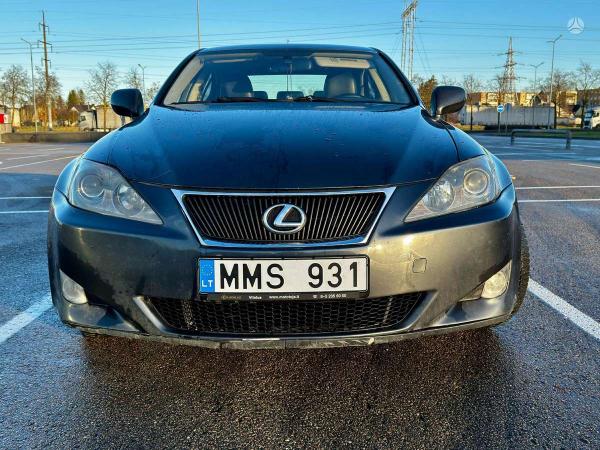 Pelēks Lexus LS 250 2006 Viļņa, ar dzinēja tilpumu 2.50 L un nobraukumu 235 tūkst. km par 3700 €, foto 3 vietnē AUTOMOTO.COM.LV