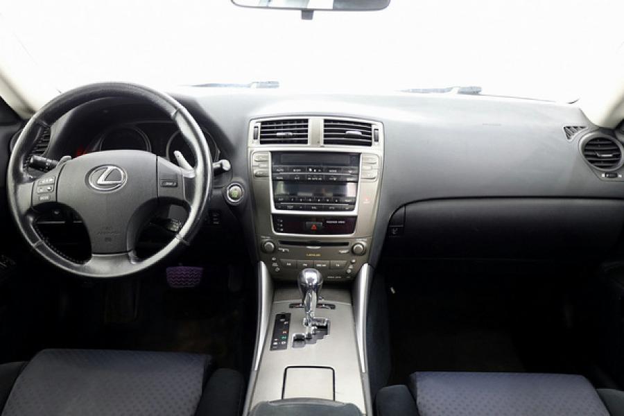 Grey Lexus LS 250 2006 in Tallinn, with an engine capacity of 2.50 L and mileage of 304 thousand km for 2499 €, photo 6 on AUTOMOTO.COM.LV