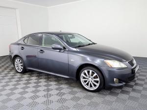 Grey Lexus LS 250 2006 in Tallinn, with an engine capacity of 2.50 L and mileage of 304 thousand km for 2499 €, photo 9 on AUTOMOTO.COM.LV