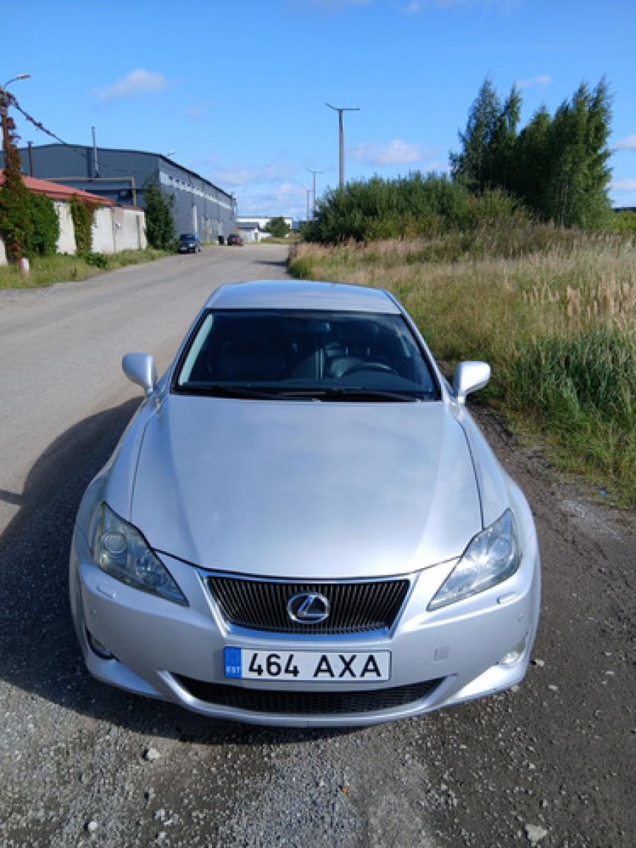 Pelēks Lexus LS 250 2006 Tallina, ar dzinēja tilpumu 2.50 L un nobraukumu 282 tūkst. km par 5000 €, foto 3 vietnē AUTOMOTO.COM.LV