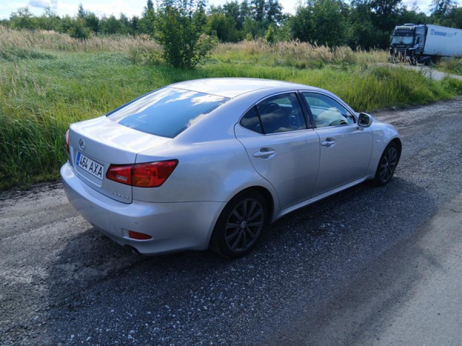 Pelēks Lexus LS 250 2006 Tallina, ar dzinēja tilpumu 2.50 L un nobraukumu 282 tūkst. km par 5000 €, foto 5 vietnē AUTOMOTO.COM.LV