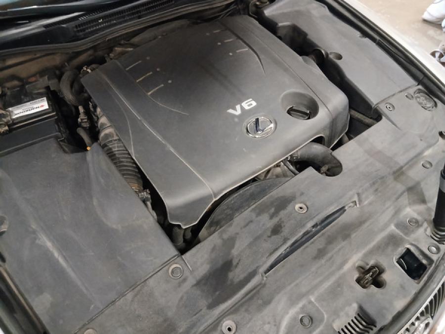 Pelēks Lexus LS 250 2006 Tallina, ar dzinēja tilpumu 2.50 L un nobraukumu 282 tūkst. km par 5000 €, foto 11 vietnē AUTOMOTO.COM.LV