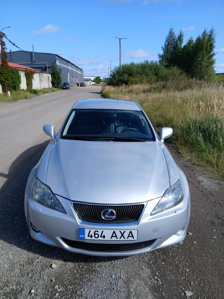 Pelēks Lexus LS 250 2006 Tallina, ar dzinēja tilpumu 2.50 L un nobraukumu 282 tūkst. km par 5000 €, foto 13 vietnē AUTOMOTO.COM.LV