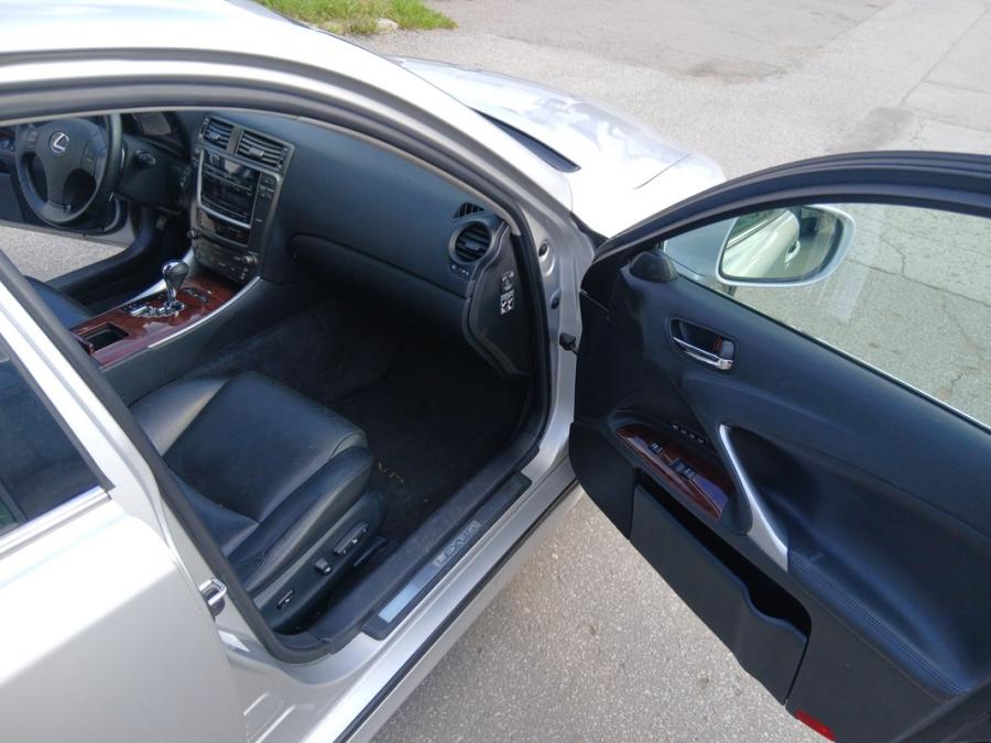 Pelēks Lexus LS 250 2006 Tallina, ar dzinēja tilpumu 2.50 L un nobraukumu 282 tūkst. km par 5000 €, foto 20 vietnē AUTOMOTO.COM.LV