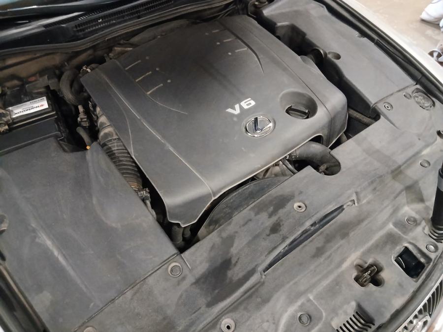 Pelēks Lexus LS 250 2006 Tallina, ar dzinēja tilpumu 2.50 L un nobraukumu 282 tūkst. km par 5000 €, foto 21 vietnē AUTOMOTO.COM.LV