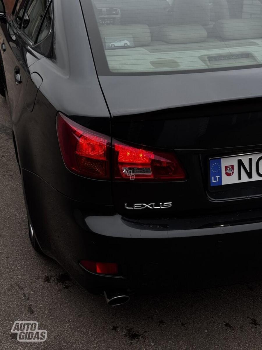 Pelēks Lexus LS 250 2007 Kauņa, ar dzinēja tilpumu 2.50 L un nobraukumu 276 tūkst. km par 5500 €, foto 5 vietnē AUTOMOTO.COM.LV