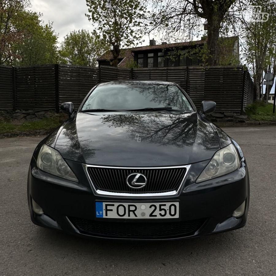 Pelēks Lexus LS 250 2007 Klaipėda, ar dzinēja tilpumu 2.50 L un nobraukumu 232 tūkst. km par 4900 €, foto 3 vietnē AUTOMOTO.COM.LV