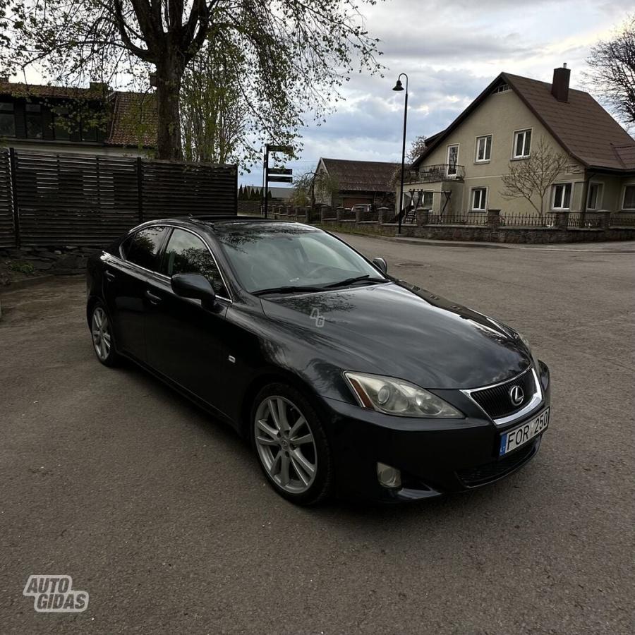 Pelēks Lexus LS 250 2007 Klaipėda, ar dzinēja tilpumu 2.50 L un nobraukumu 232 tūkst. km par 4900 €, foto 8 vietnē AUTOMOTO.COM.LV