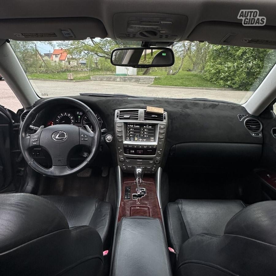 Pelēks Lexus LS 250 2007 Klaipėda, ar dzinēja tilpumu 2.50 L un nobraukumu 232 tūkst. km par 4900 €, foto 9 vietnē AUTOMOTO.COM.LV