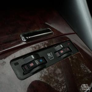 Pelēks Lexus LS 250 2007 Klaipėda, ar dzinēja tilpumu 2.50 L un nobraukumu 232 tūkst. km par 4900 €, foto 13 vietnē AUTOMOTO.COM.LV