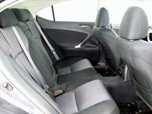Серый Лексус LS 250 2008 в Таллин, объемом двигателя 2.50 л и пробегом 233 тыс. км за 3499 €, фото 8 на AUTOMOTO.COM.LV