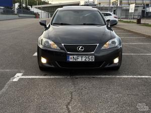 Grey Lexus LS 250 2009 in Vilnius, with an engine capacity of 2.50 L and mileage of 214 thousand km for 5400 €, photo 9 on AUTOMOTO.COM.LV
