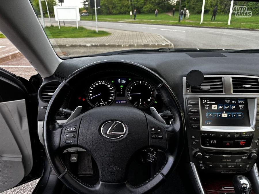 Grey Lexus LS 250 2009 in Vilnius, with an engine capacity of 2.50 L and mileage of 214 thousand km for 5400 €, photo 13 on AUTOMOTO.COM.LV