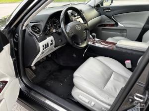 Grey Lexus LS 250 2009 in Vilnius, with an engine capacity of 2.50 L and mileage of 214 thousand km for 5400 €, photo 15 on AUTOMOTO.COM.LV