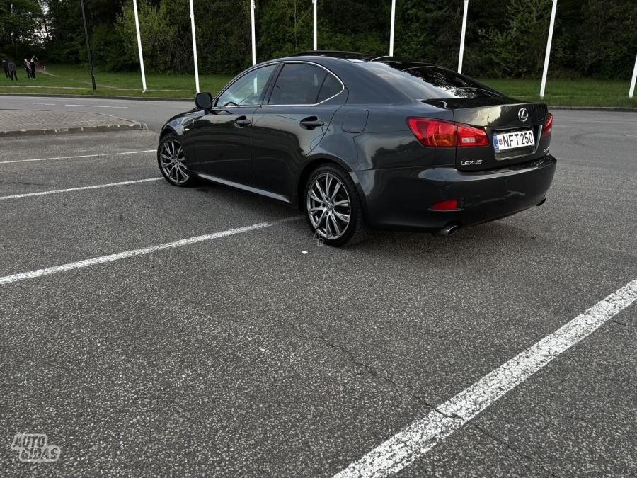 Grey Lexus LS 250 2009 in Vilnius, with an engine capacity of 2.50 L and mileage of 214 thousand km for 5400 €, photo 24 on AUTOMOTO.COM.LV